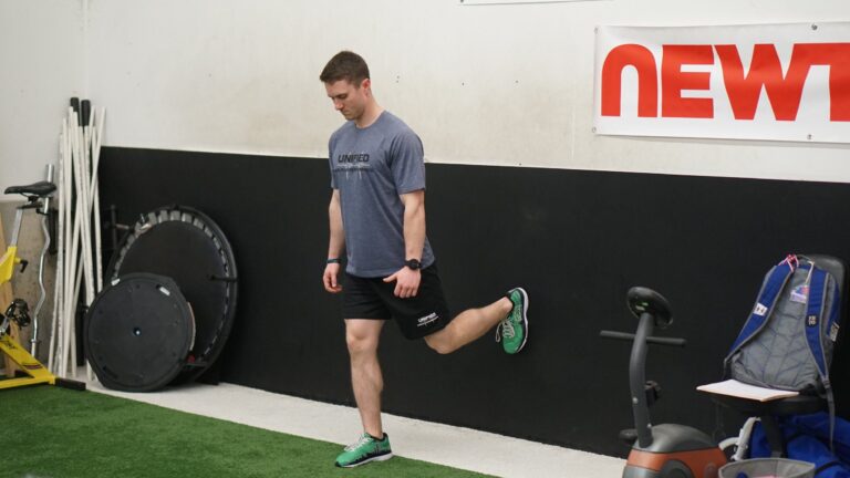 How to Master the Single Leg Wall RDL for Stronger Legs - Bodybuilding News